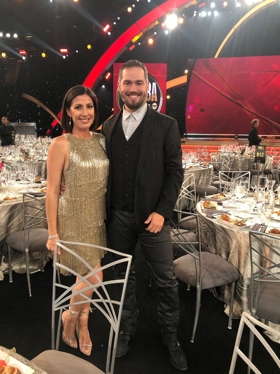 Joey Buss at the 2019 NBA Awards Show: : r/lakers