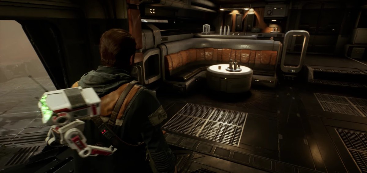 A Thread from @TheSpaceshipper: "[THREAD] New Star Wars "hero ship ...