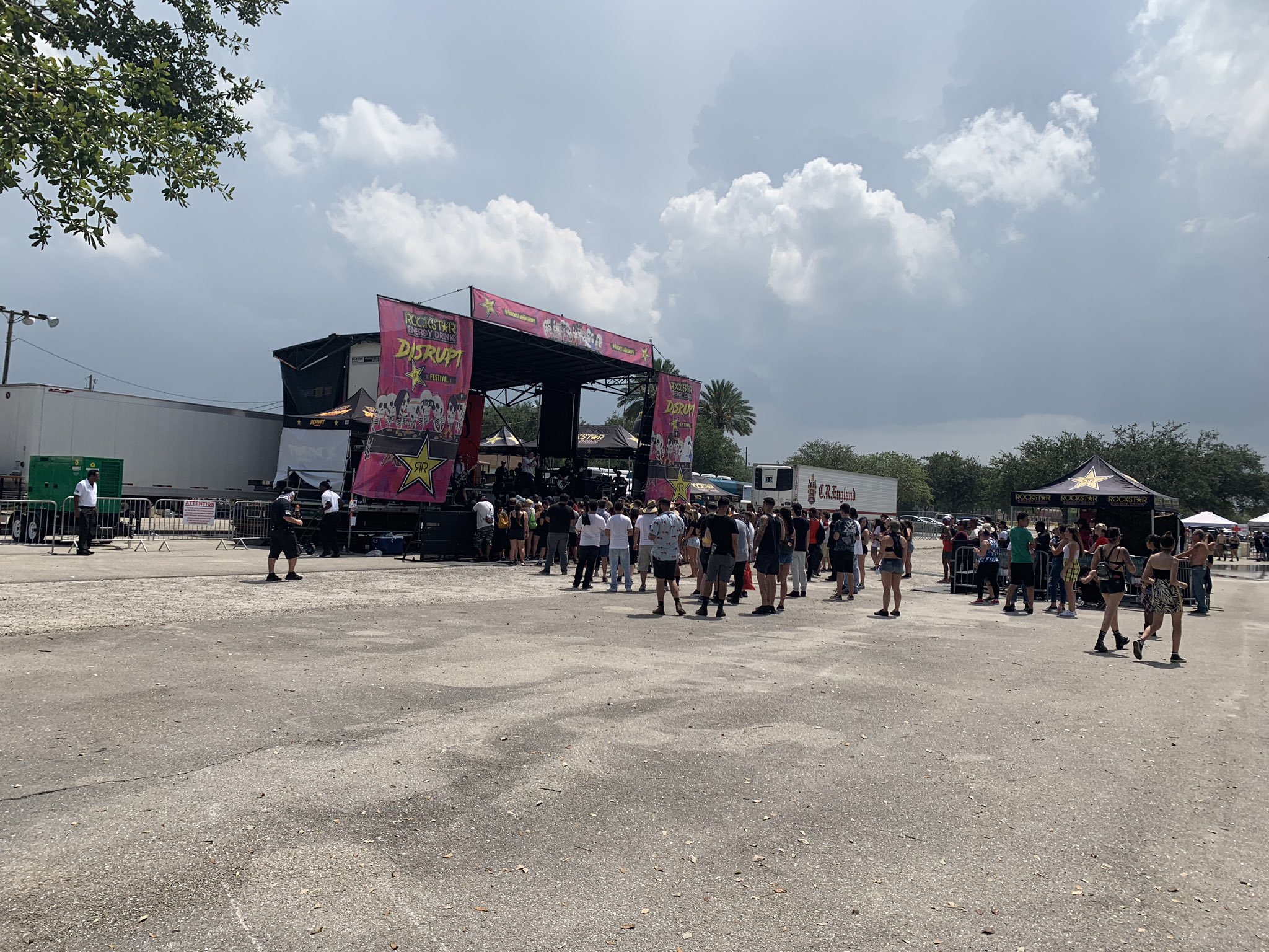 Alex Bauman on Twitter: "Disrupt fest wild.…