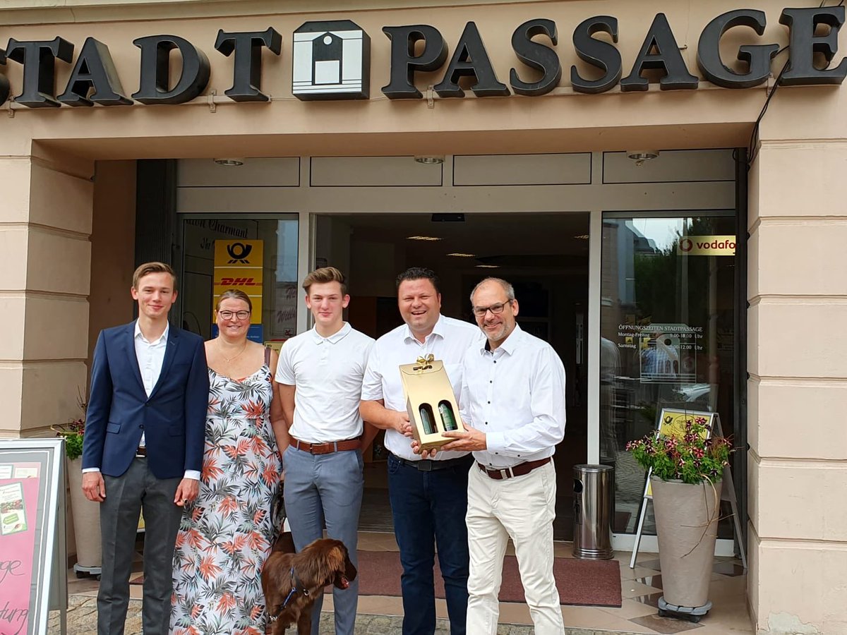 Lars Kluge on Twitter: "Heute feiern wir 25 Jahre #Stadtpassage! Ein Haus mit Tradition und ...