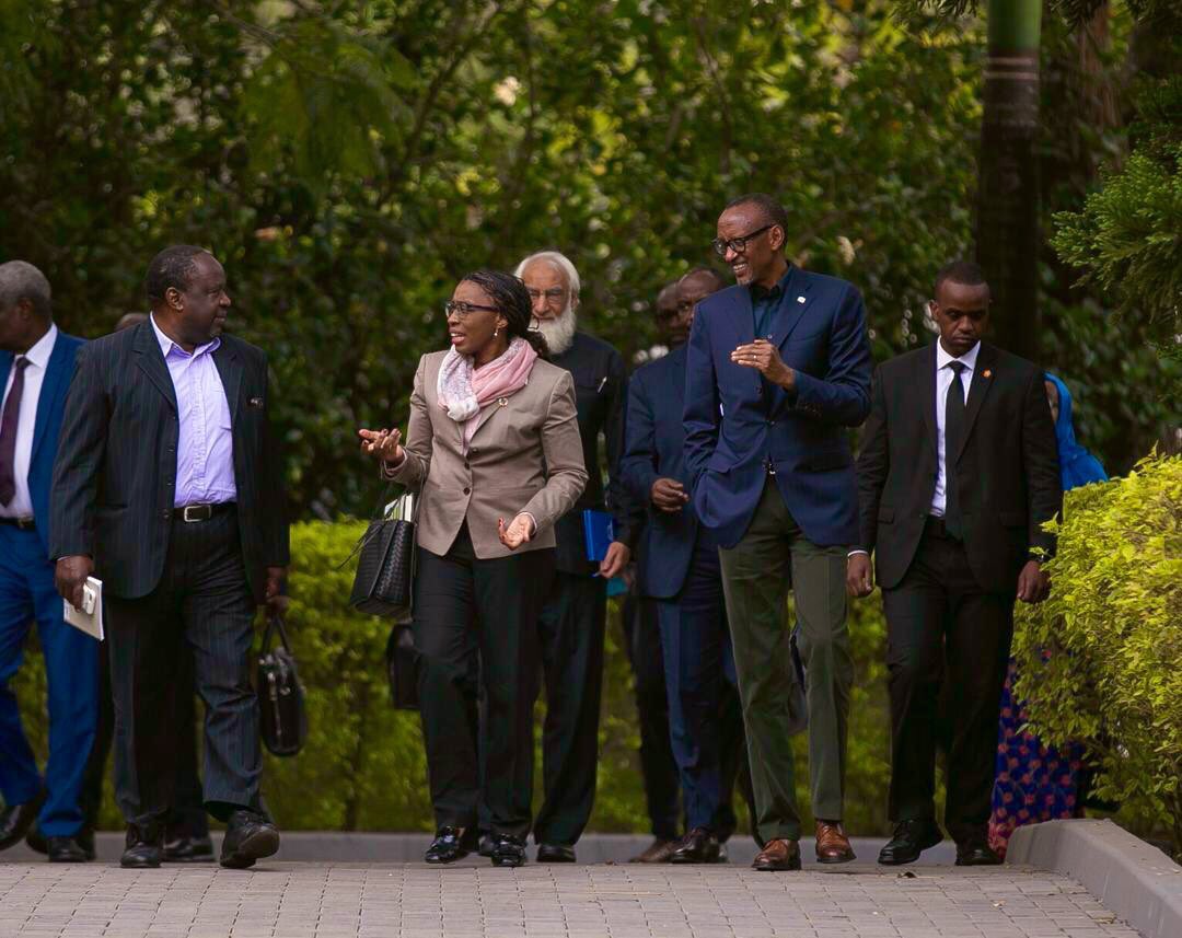 Presidency | Rwanda on Twitter: "President Kagame is now meeting with the #AUReforms team ahead ...