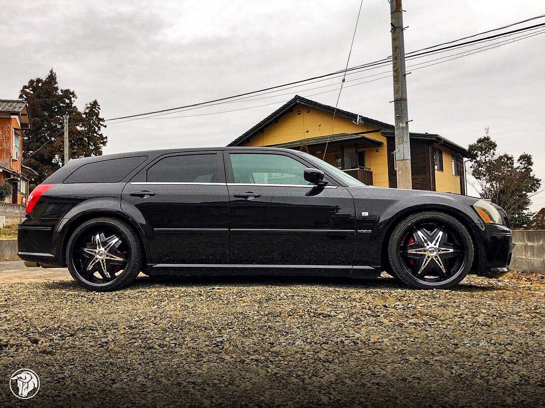 Dodge Magnum Custom Rims
