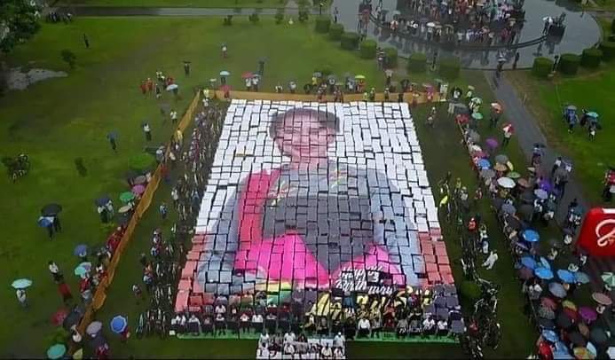 chit mee nge nge (@chitmeengenge2) | Twitter