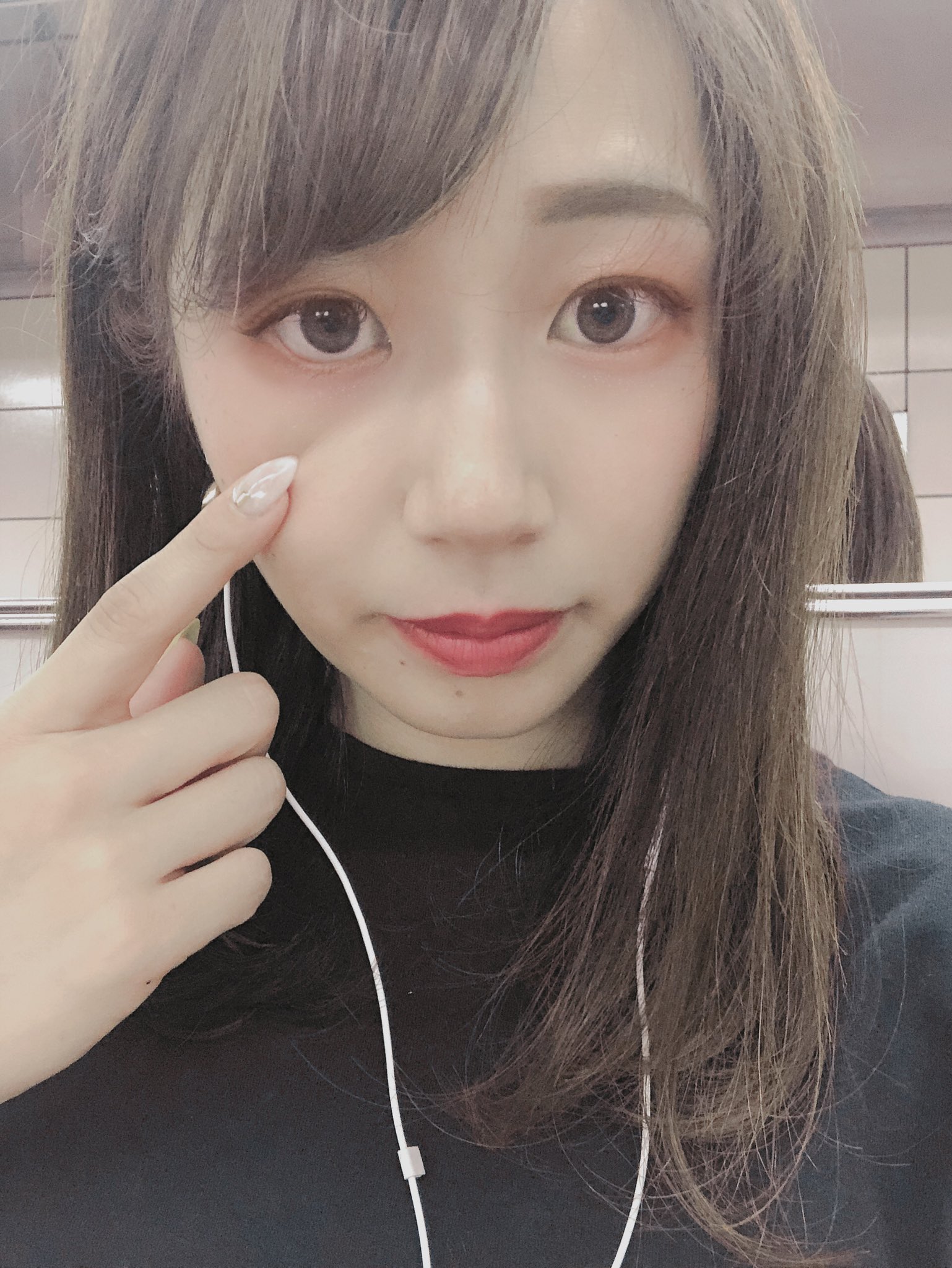 Arisa ︎ on Twitter: "あっかんべの途中🤒 https://t.co/bX2k3mDtKy" / Twitter