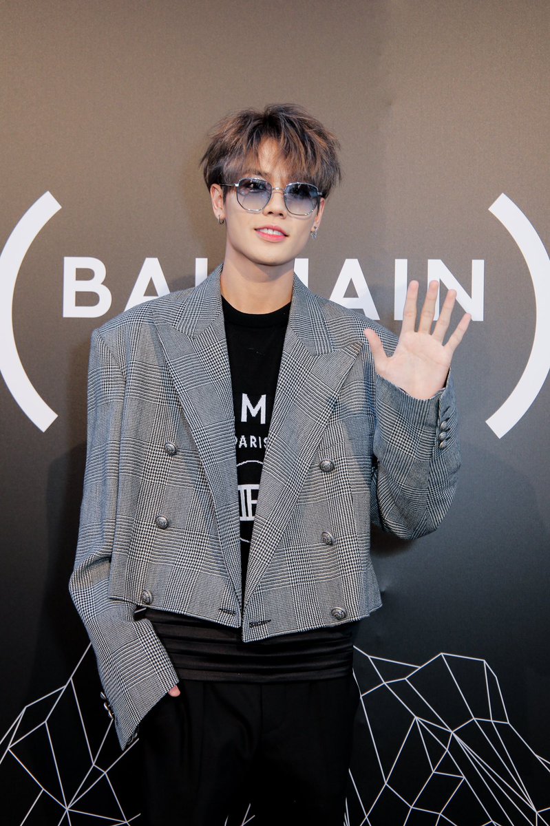 Chinese: At the #BALMAINFESTIVAL V01, Chinese singer Lin Yanjun wore a ...