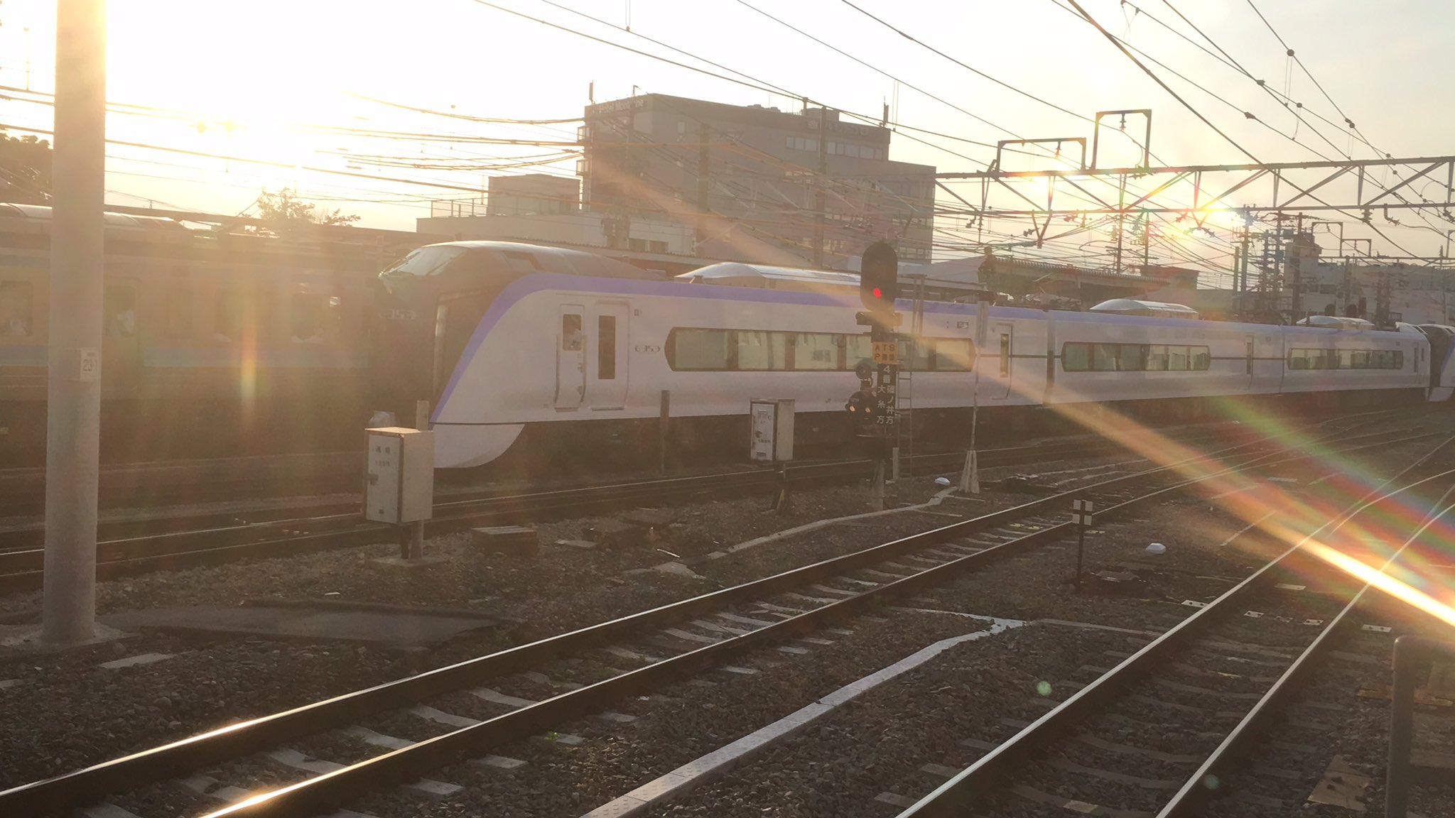 A-Taro on Twitter: "E353系が試運転中。さて東へ。 https://t.co/ZliBeKY4zm" / Twitter