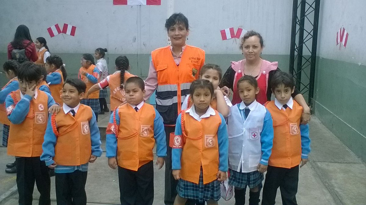 juramenta brigadas escolares de Defensa Civil. Este 31 de mayo ...