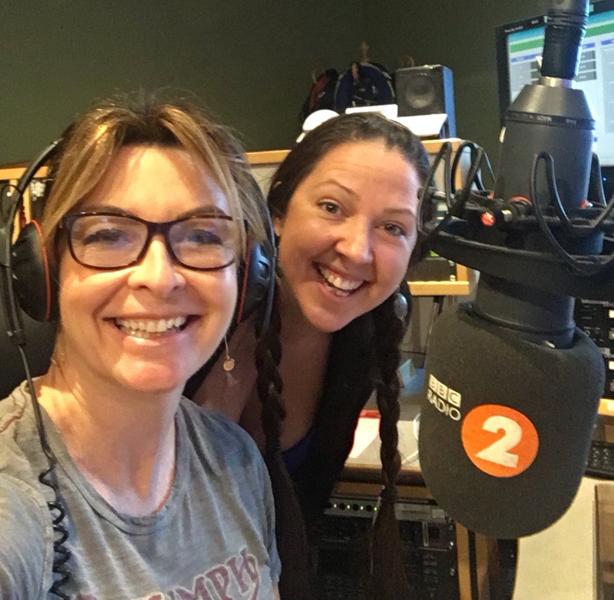 15 min klaxon - luscious lottie and i await your company @bbcradio2 ...