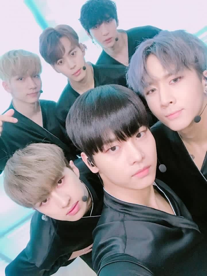 Vixx Selca