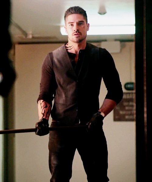 Seth Gecko Dj Cotrona