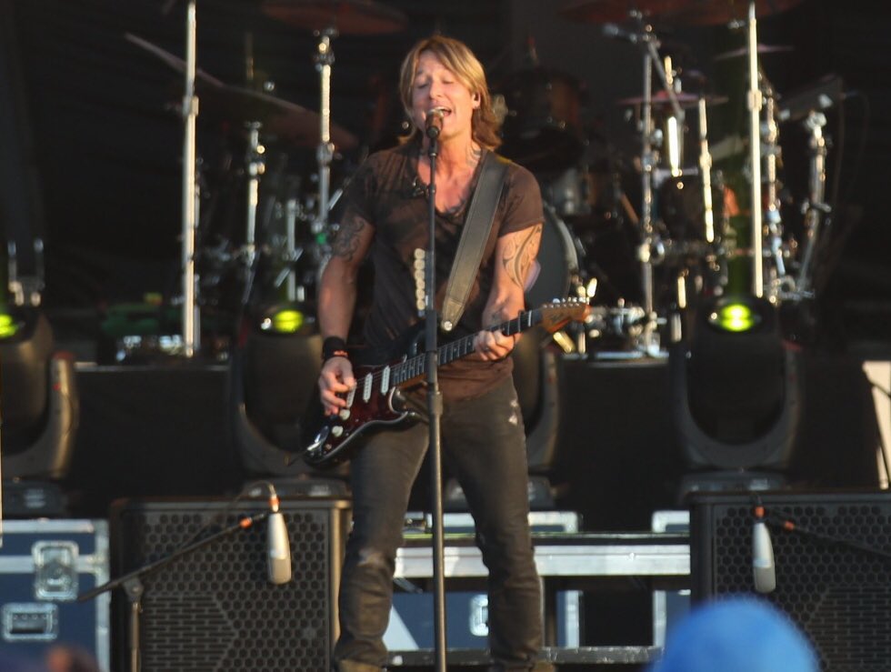 Keith Urban News Update…Keith Performing At Country 500…Daytona ...