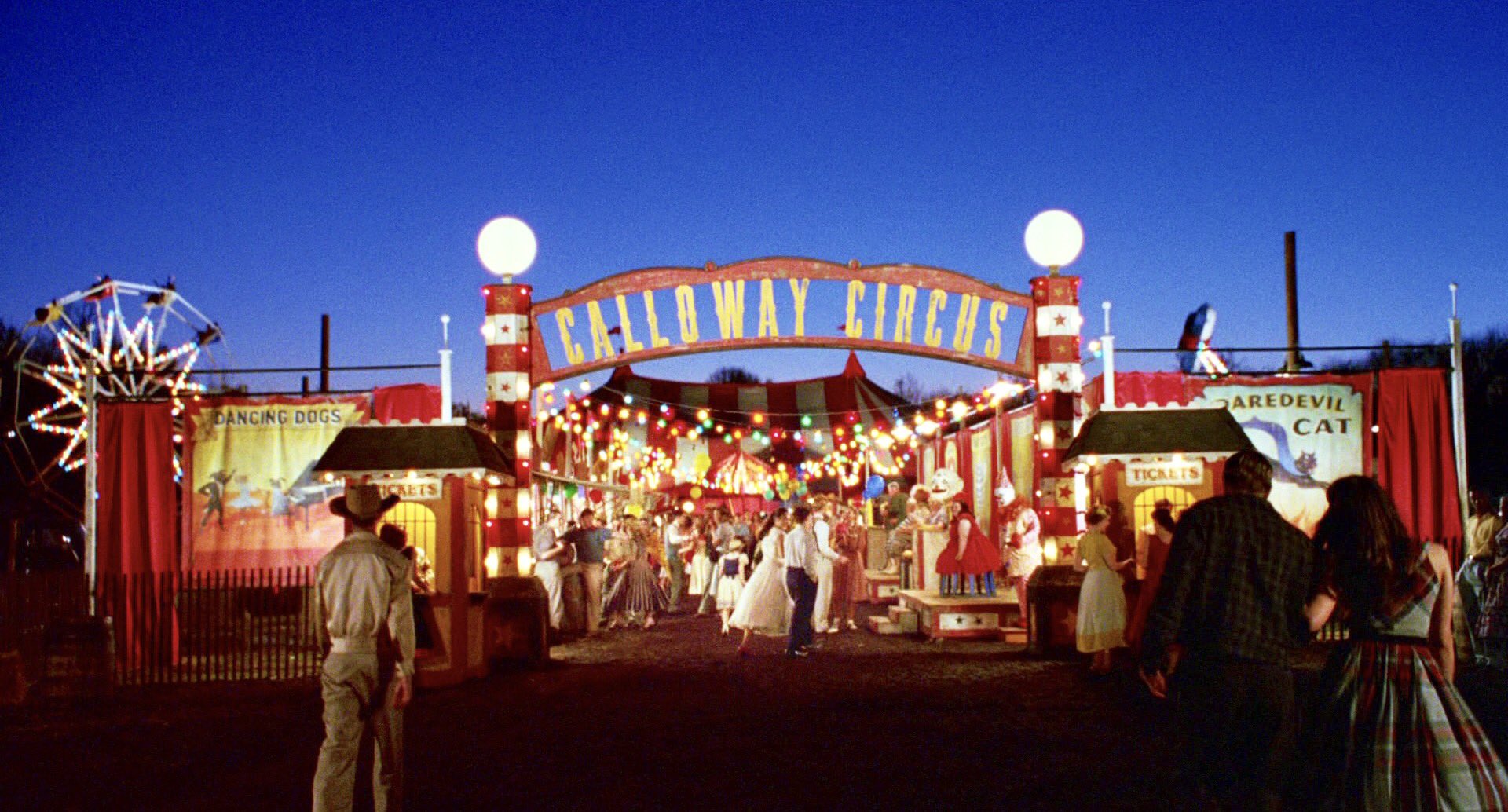 Big Fish Tim Burton Circus