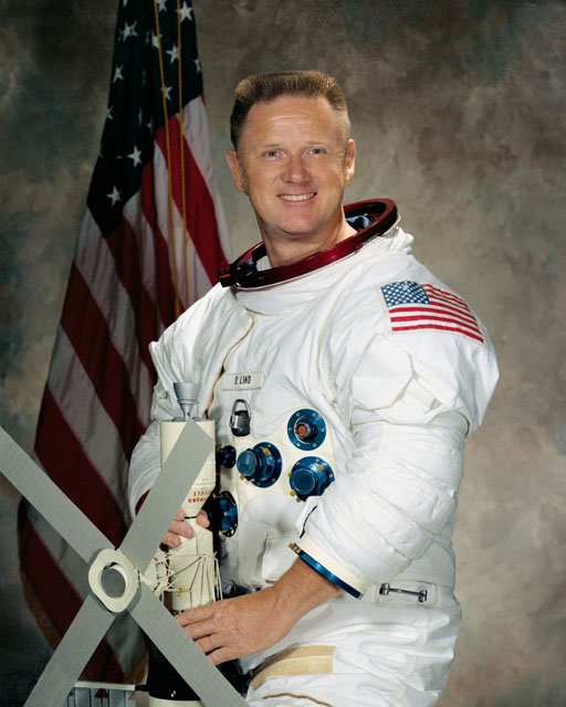 Astronaut Don Lind : Latest News, Breaking News Headlines | Scoopnest
