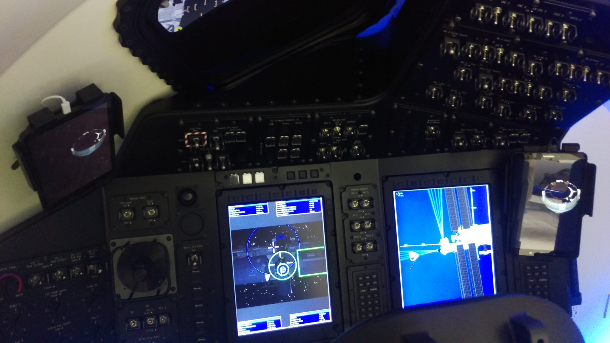 Boeing Cst 100 Interior