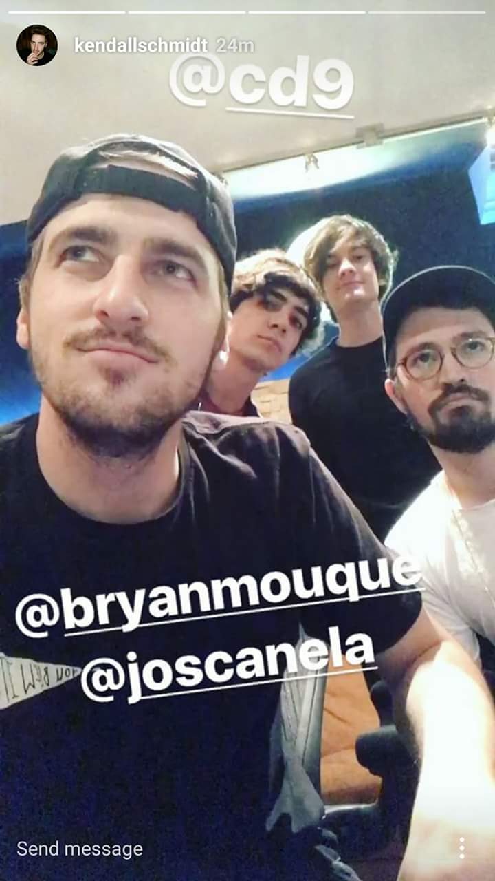 CD9 CODERS MTY on Twitter: "Diosss 😍 Que opinan? Tanta perfección en una foto 😍 😵 -eve👽 # ...