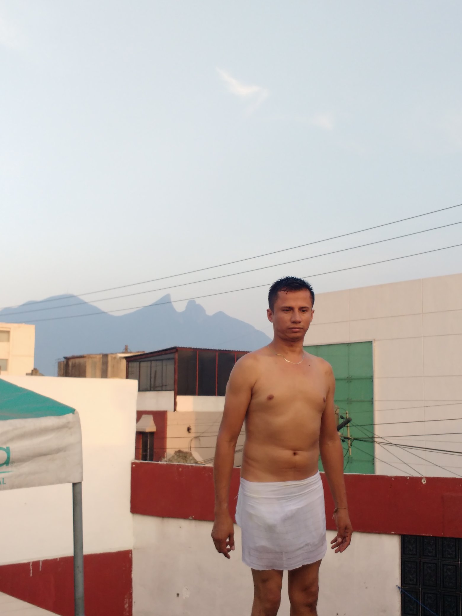 Diego Garza. on Twitter: "Disculpen lo panzón que estoy pero la idea de estás fotos son para dar ...