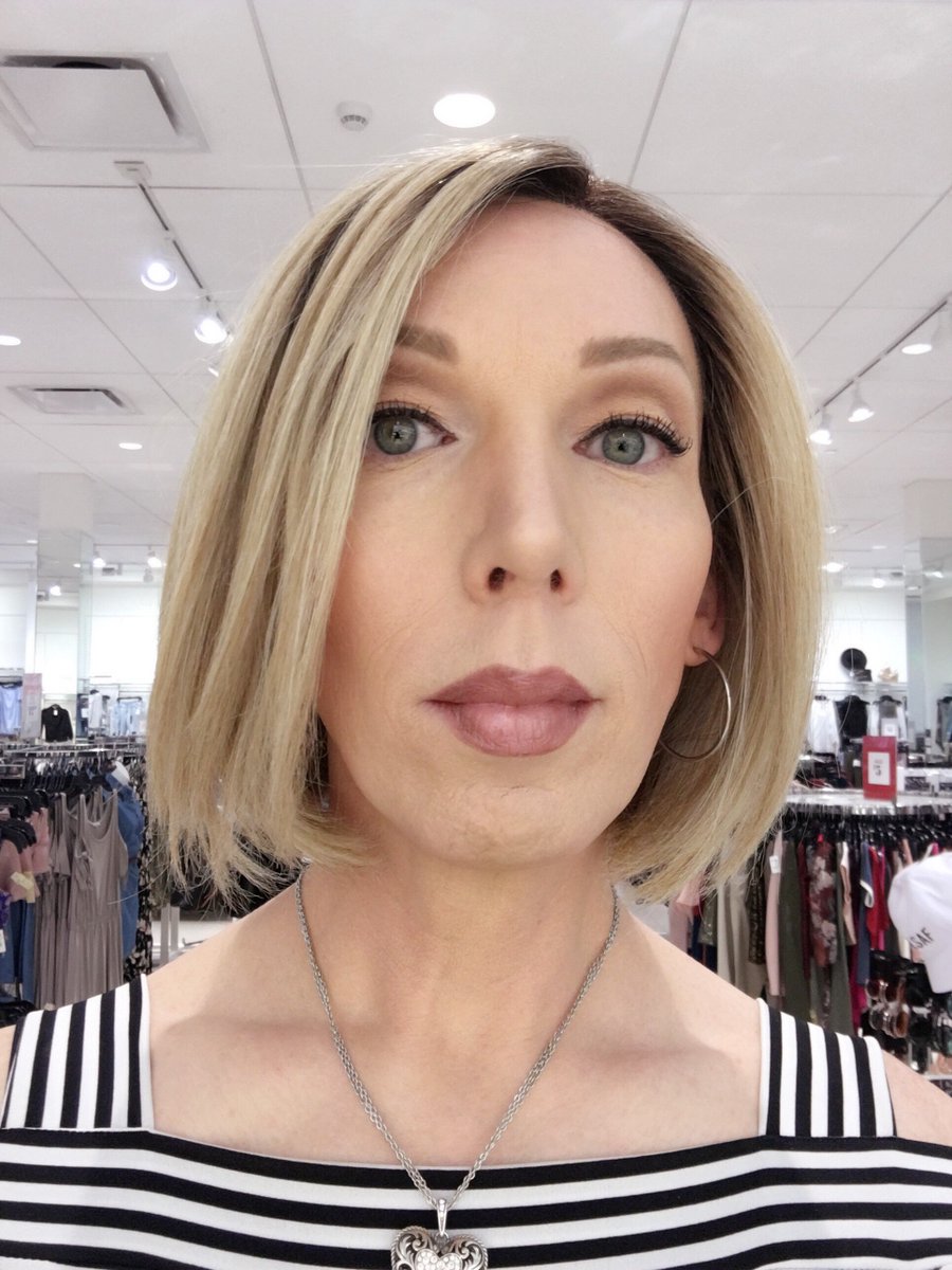 Samantha Mason's Instagram, Twitter & Facebook on IDCrawl