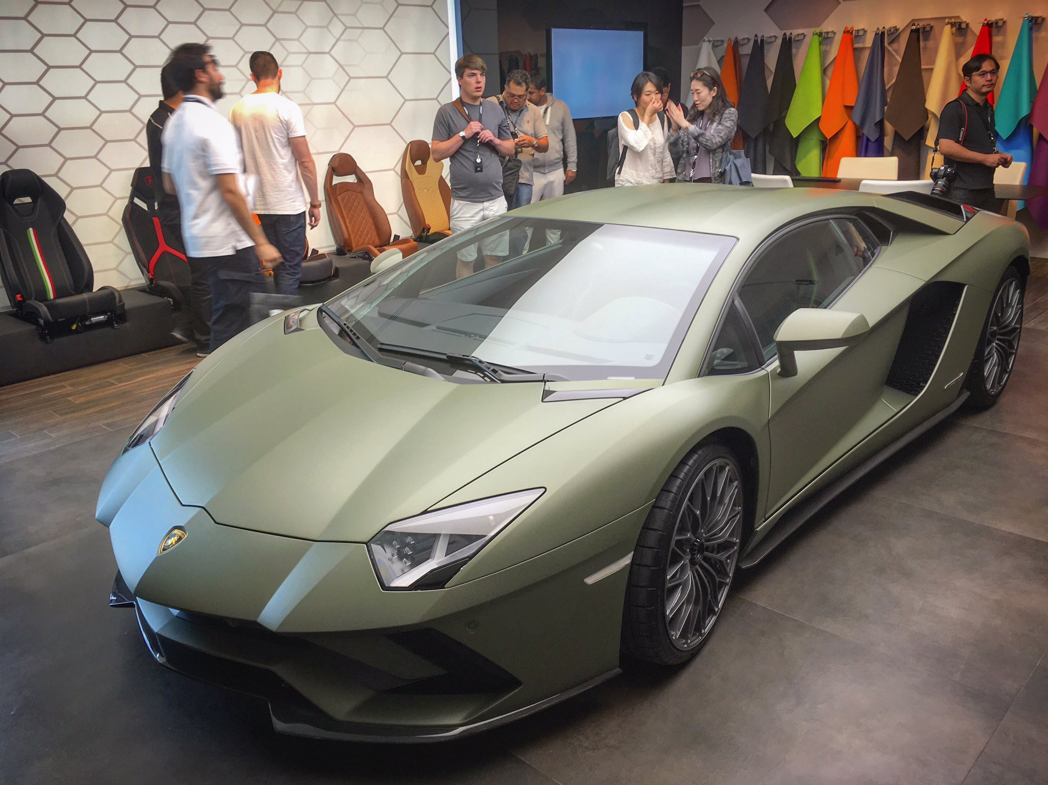 Lamborghini Aventador Matte Green