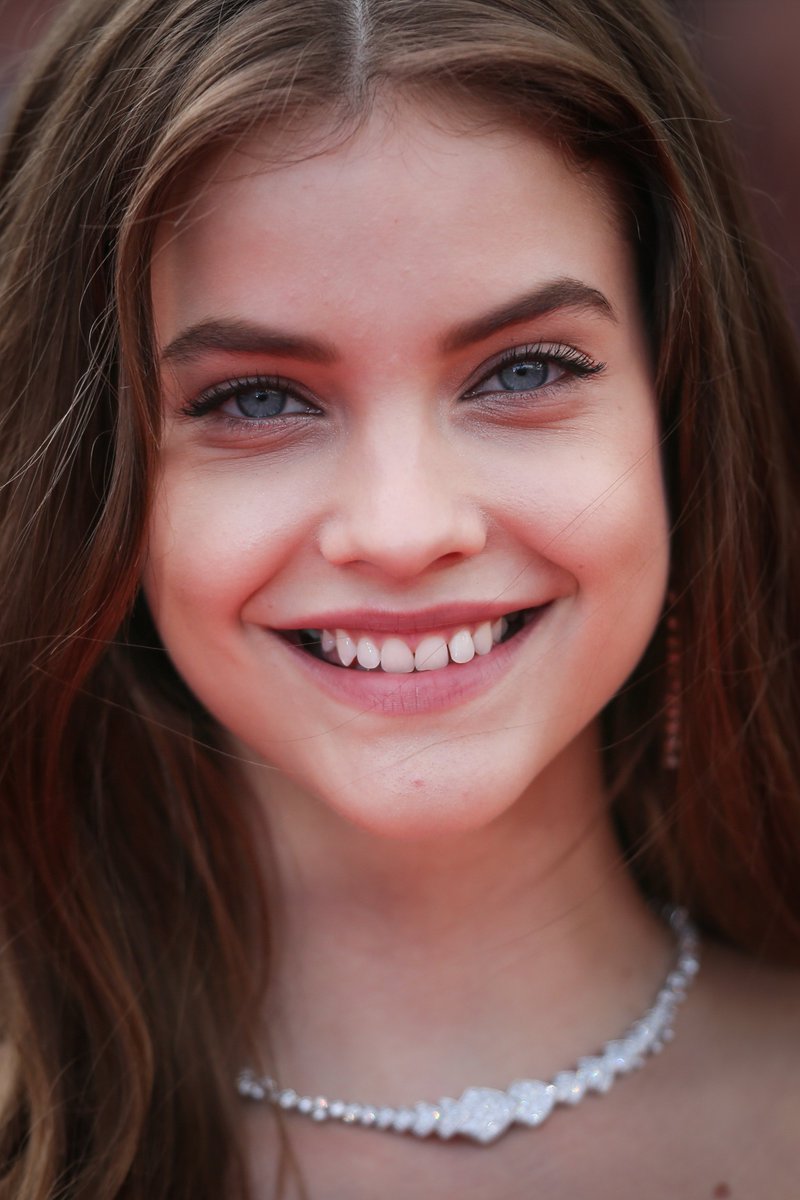 Barbara Palvin Teeth