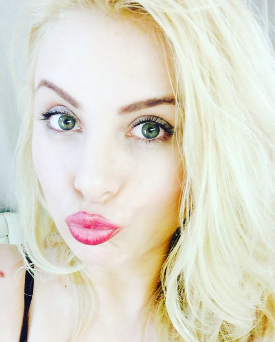 Tw Pornstars Vanesaparks The Most Liked Pictures And Videos From