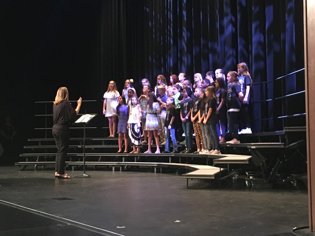 Schluter Elementary on Twitter: "Rhythm & Rhyme Choir performing at the ...