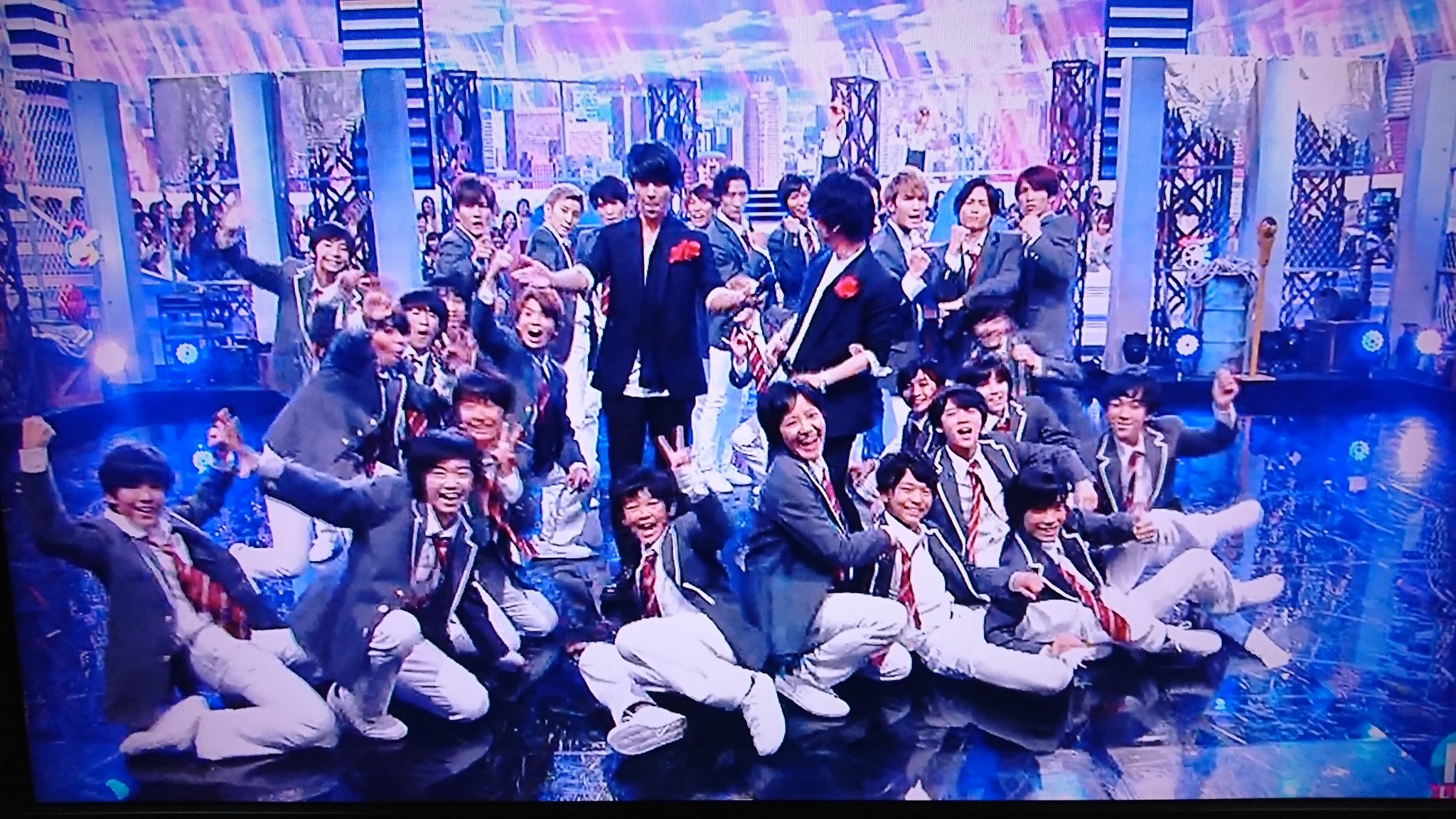 Honey(^3^)-☆J on Twitter: "SixTONES最高！ Snow Manも最高！！ チビちゃん達も最高！！ もちろん亀と山Pも最高！！！ ジャニーズ最高 ...