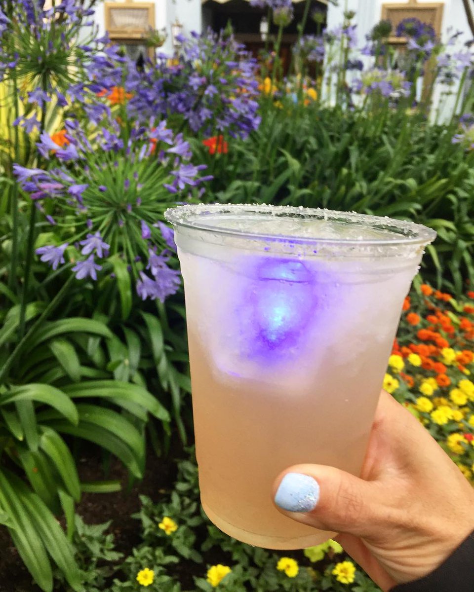 Disney's Color-Changing Infinity-Ade Is The Summer Drink Of Our Dreams ...