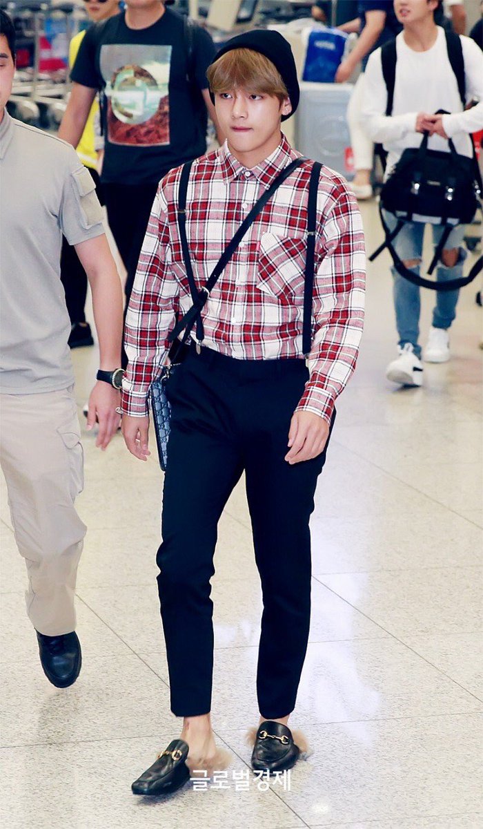 DB4h0QyVYAAW-sX.jpg (700×1200) | Taehyung, Taehyung gucci