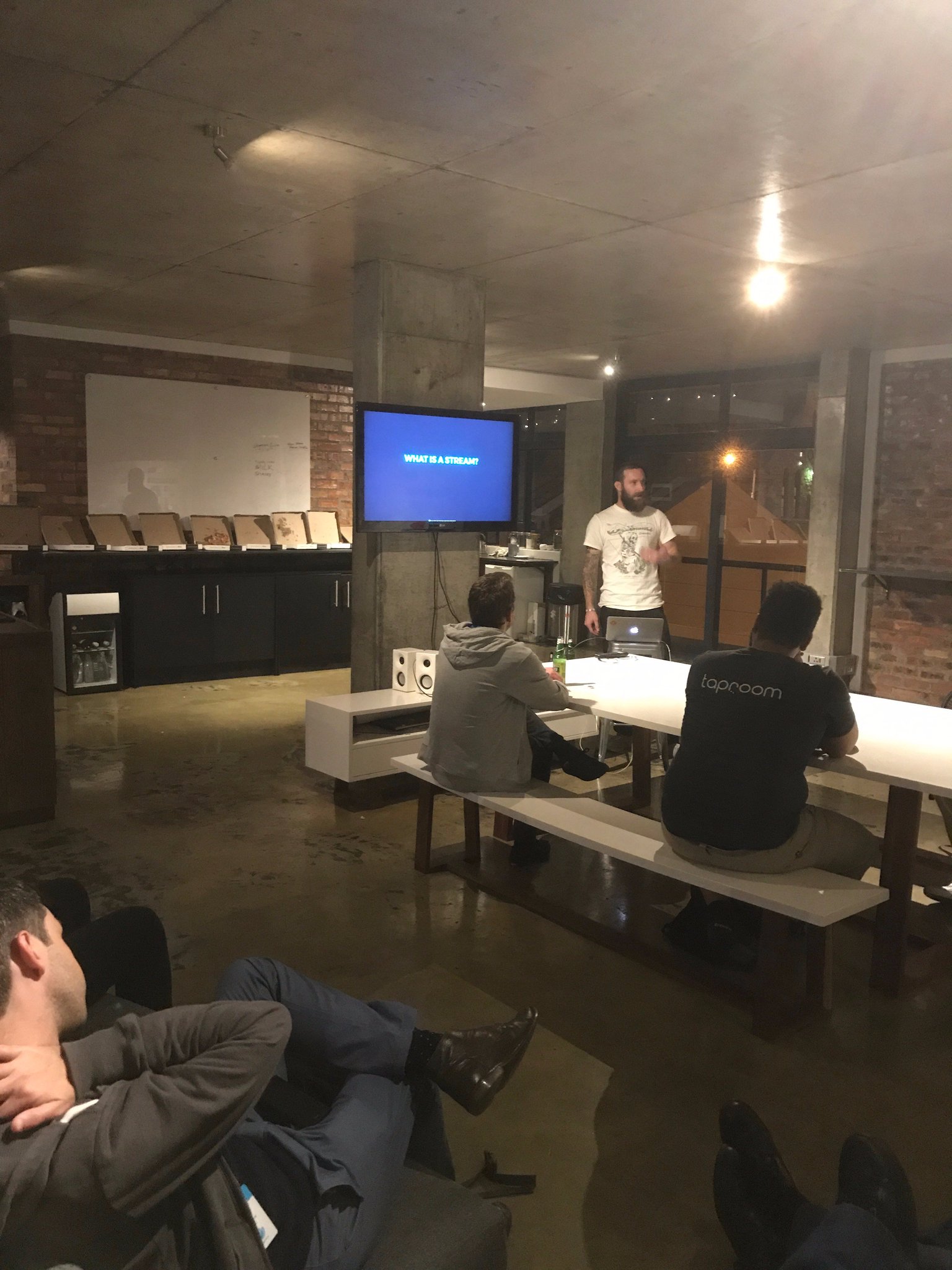 Continuon on Twitter: "Backend Streams & Functional Reactive Programming @Meetup hosted by the ...