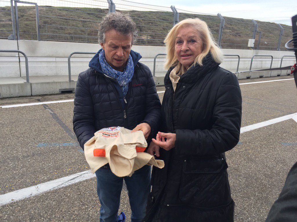 De blonde schrik van het circuit: Liane Engeman - AutoWeek.nl