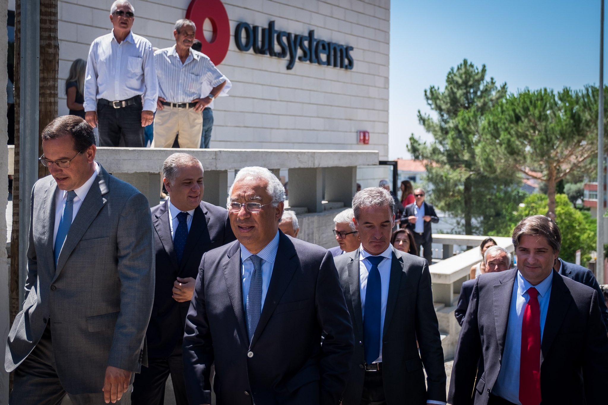 António Costa on Twitter: António Costa on Twitter: