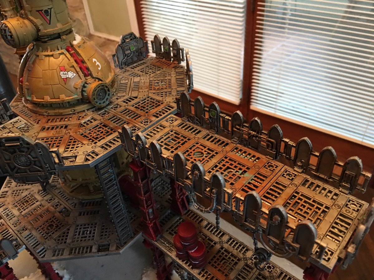 Used Duncan's tutorial for my Sector Mechanicus flooring. : r/Warhammer40k