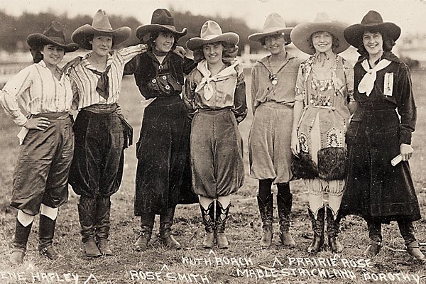 Vintage cowgirl, Cowgirl photo, Old west photos
