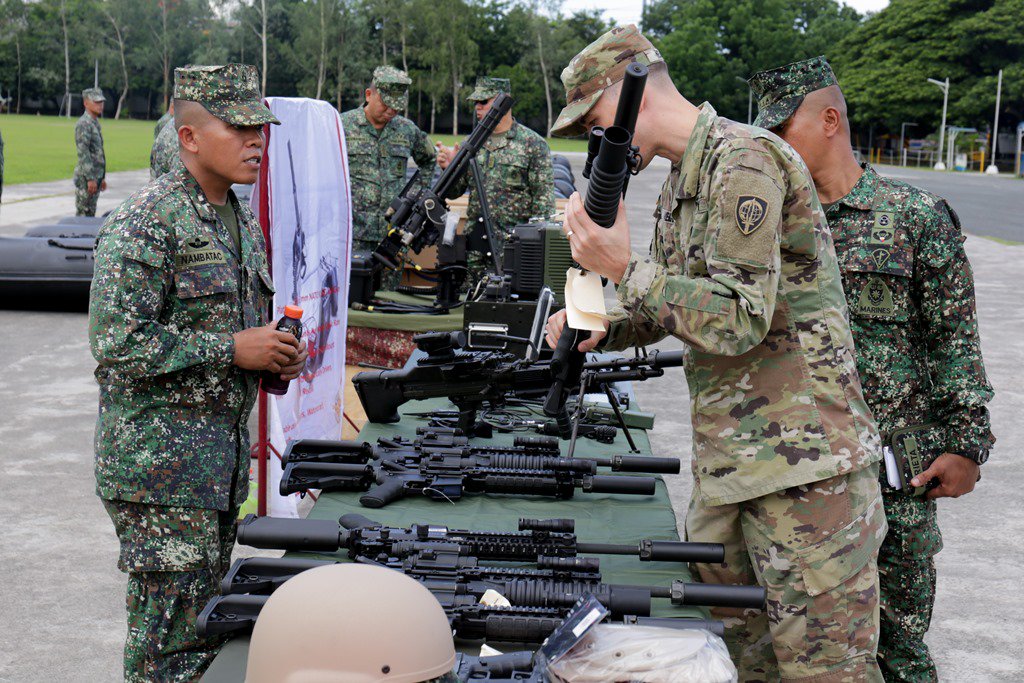Philippine Marines Weapons