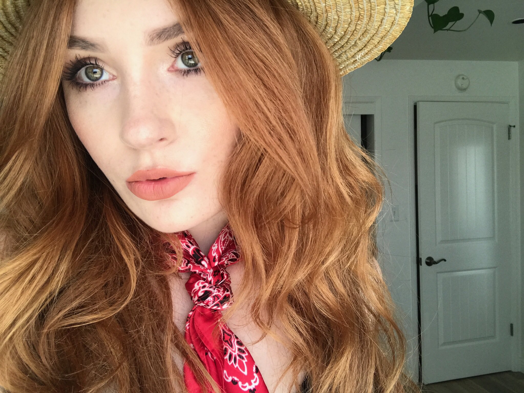 Vic Fuentes And Girlfriend 2022