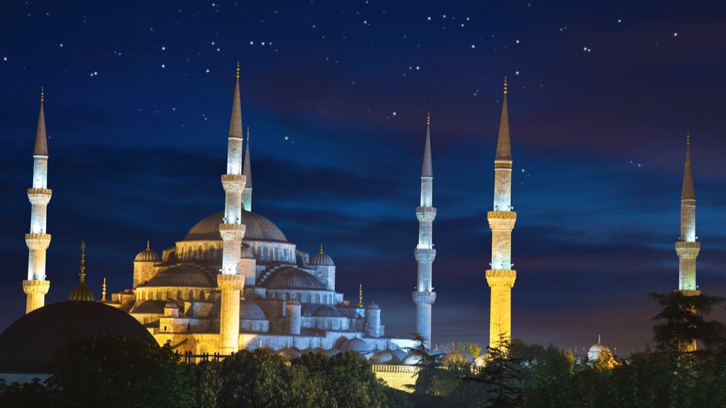 Beautiful Mosques At Night