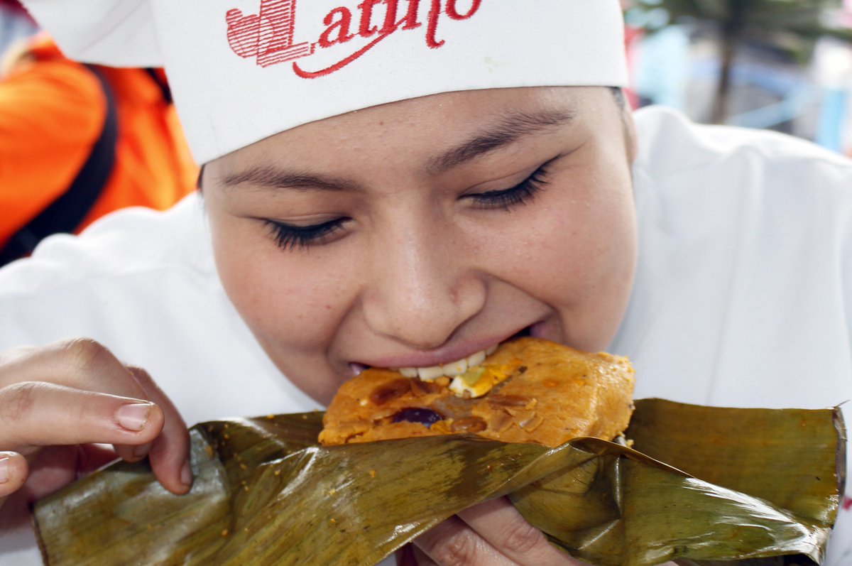 Tamale , traditional dish made of masa in LatAm & similar to ...