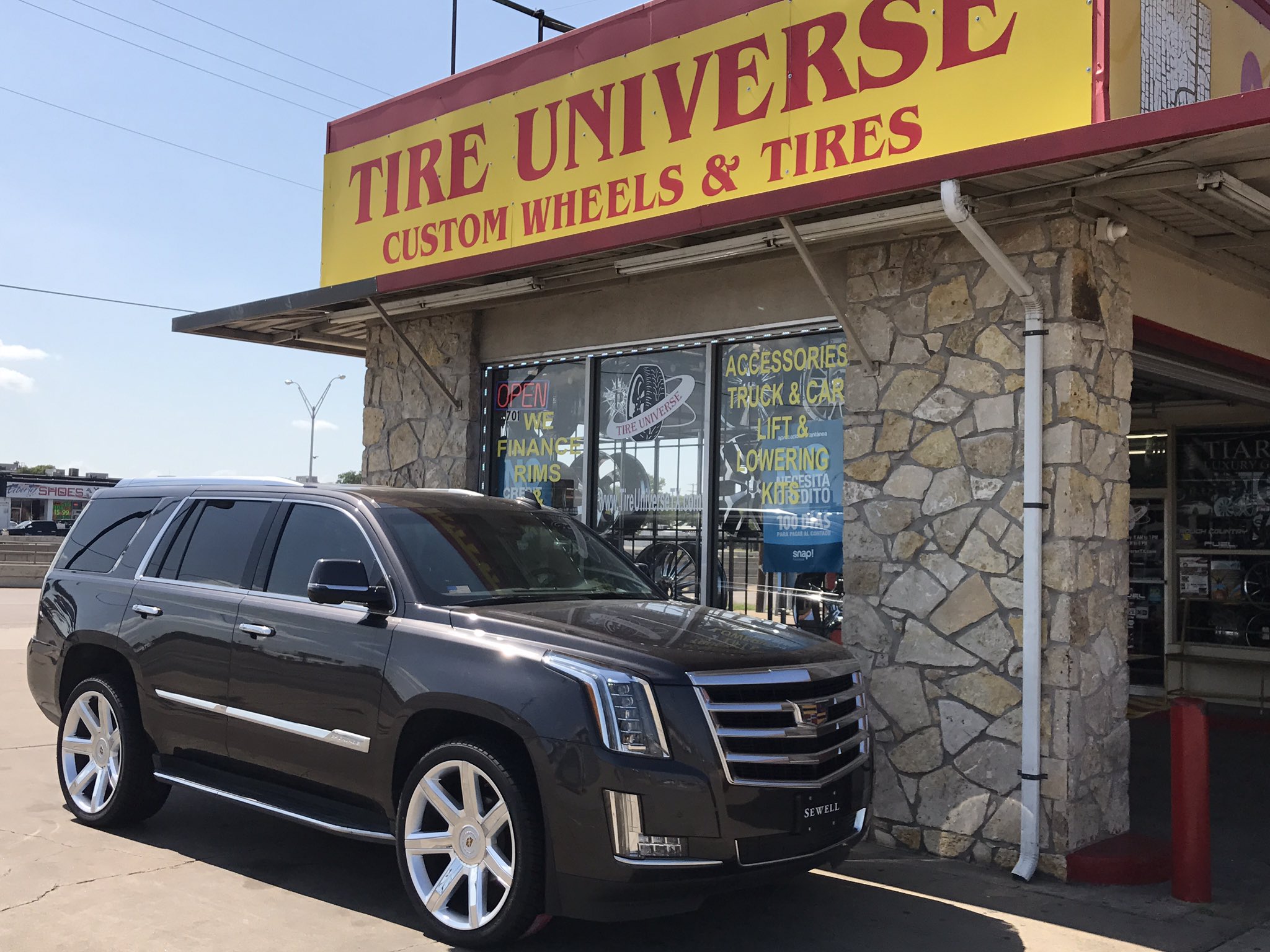 Cadillac Escalade On 24s