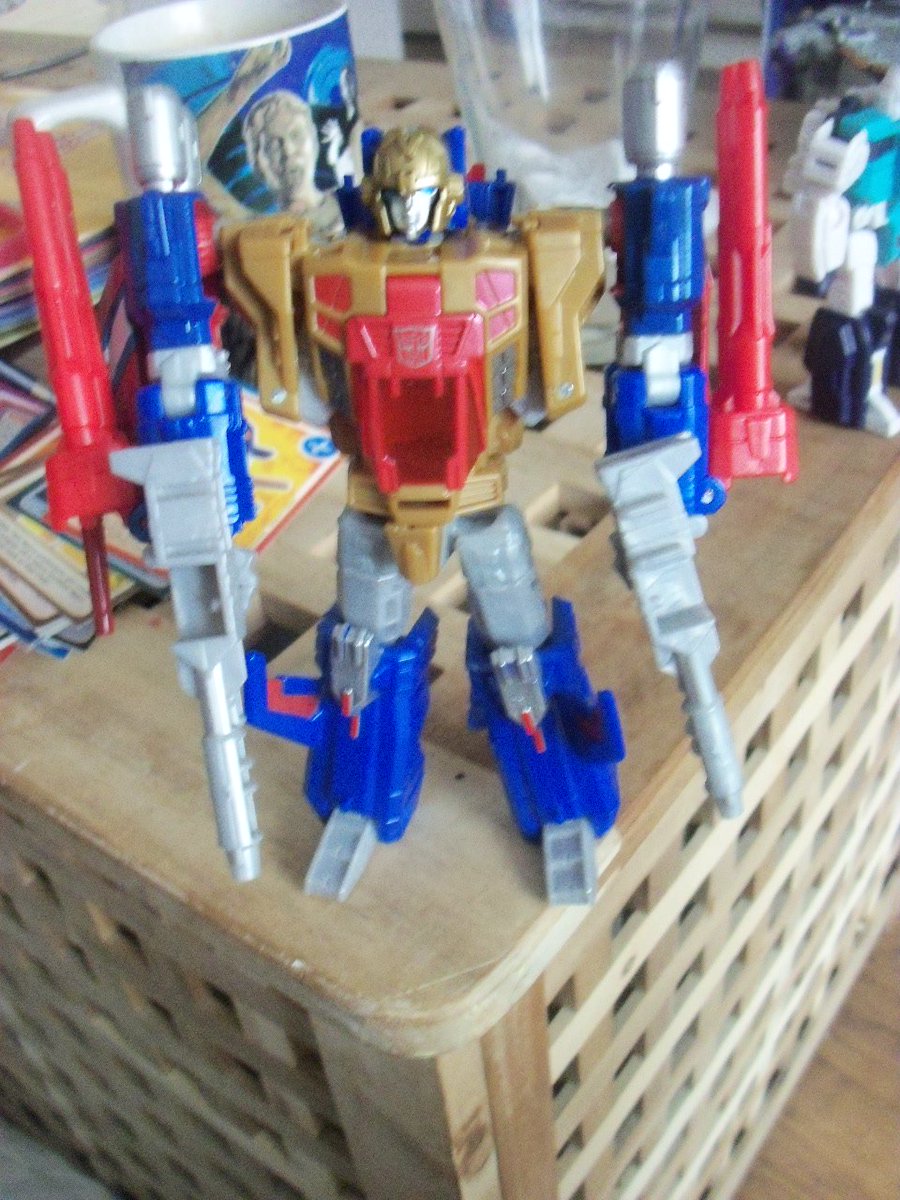 Titans Return Metalhawk | TFW2005 - The 2005 Boards