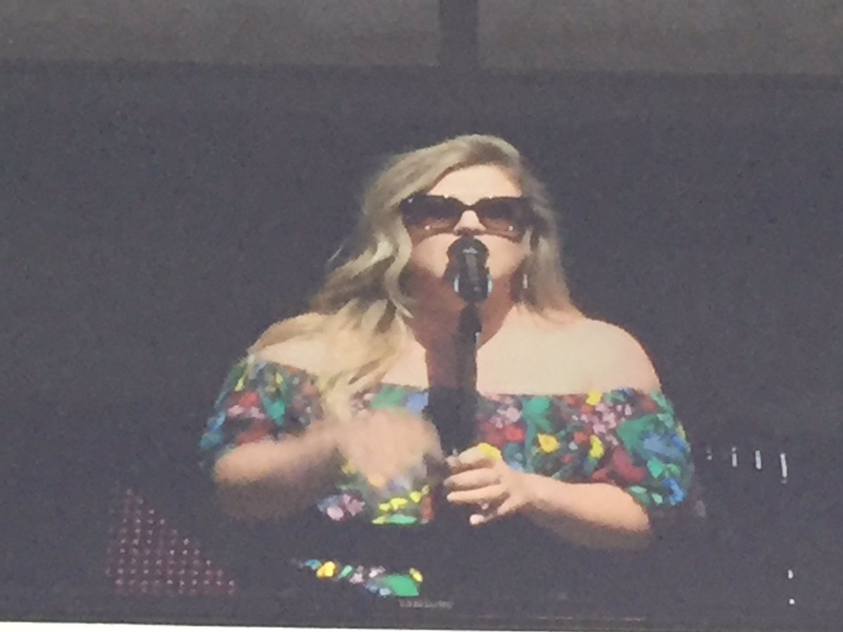 KC findings on Twitter / Facebook / Instagram / etc. part 9 - Kelly ...