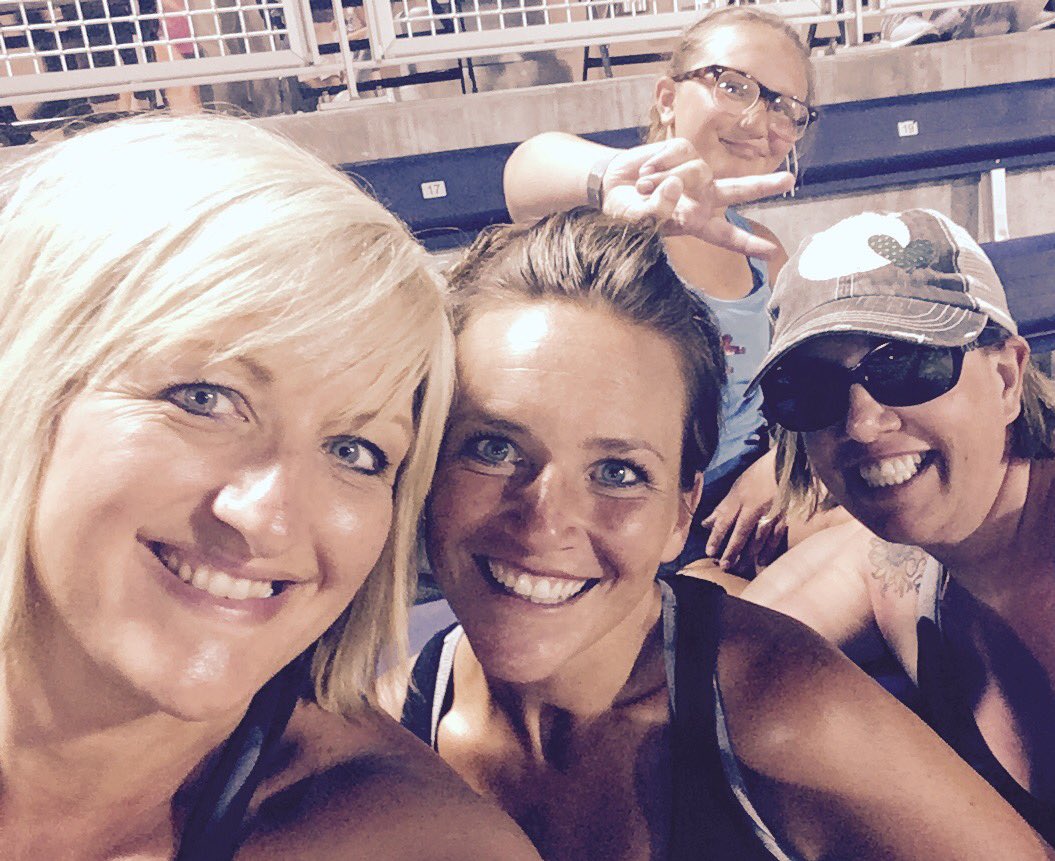 Lindsey Sayers's Instagram, Twitter & Facebook on IDCrawl