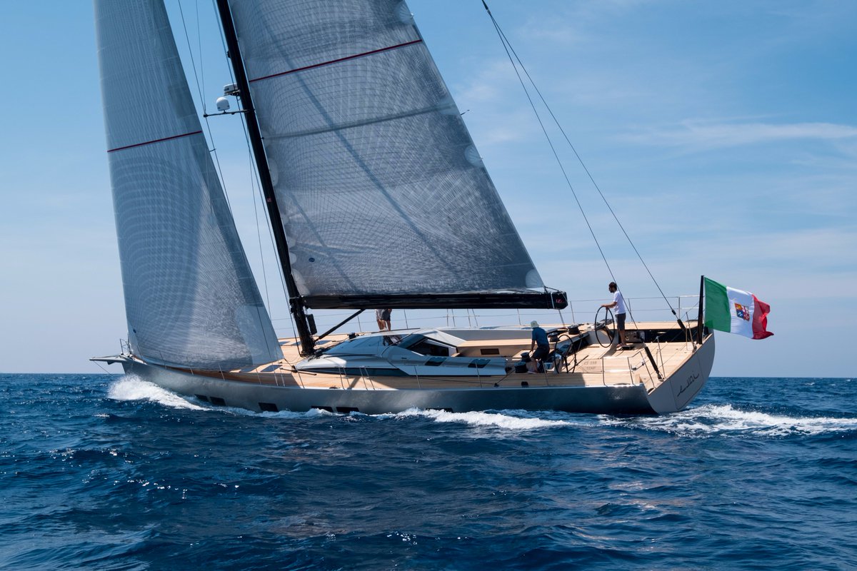 Yacht in BVI last week, can we ID it? : r/sailing