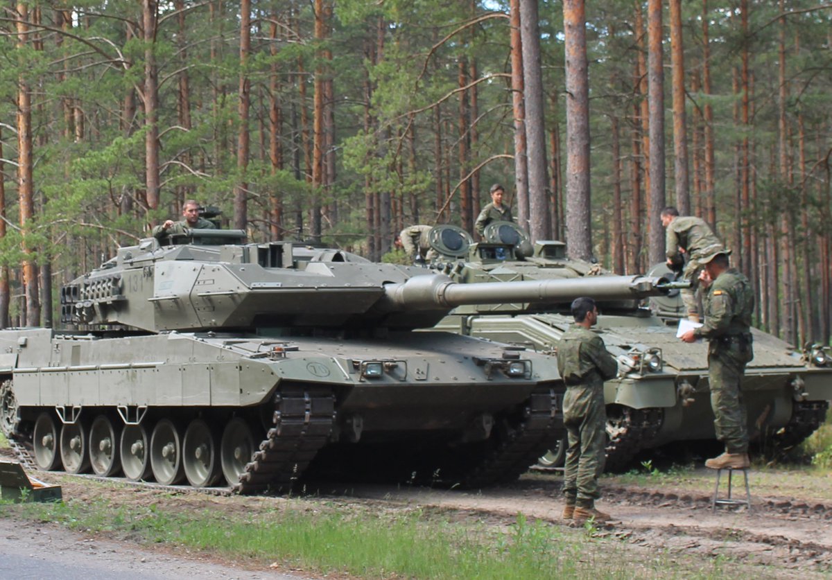 RAZONYFUERZA - Tanques Leopard 1V y 2A4CHL del Ejercito de Chile Parte ...