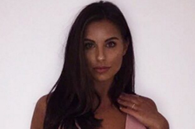 .LoveIsland's Jessica_Rose_UK stuns in busty 'date night' dress — but ...