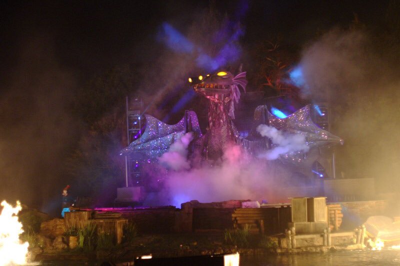 [Disney Parks] Murphy - The story of Disneyland's giant dragon ...