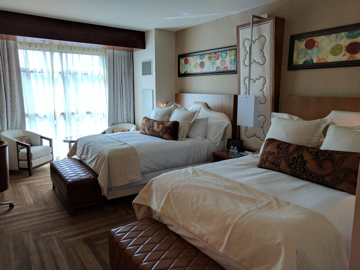EXCLUSIVE: Staying a night at del Lago’s brand new hotel (review ...
