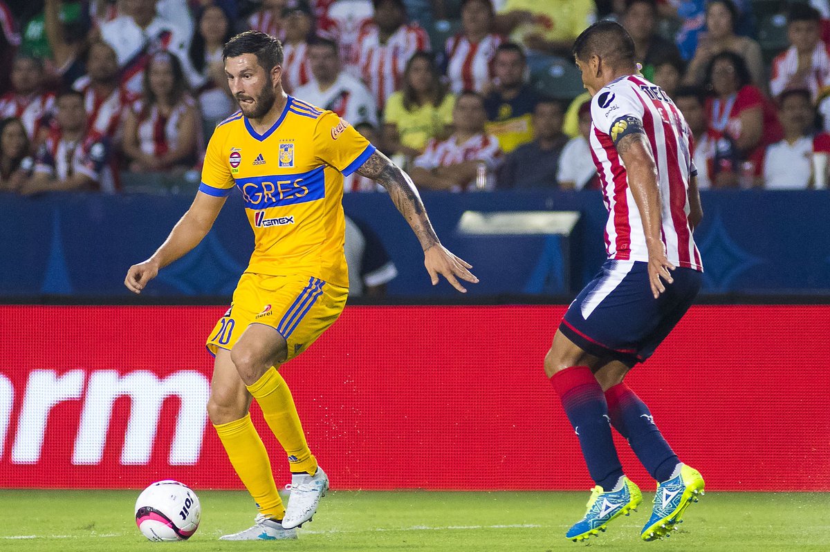 Tigres doblegó a Chivas para llevarse el Campeón de Campeones - Futbol ...