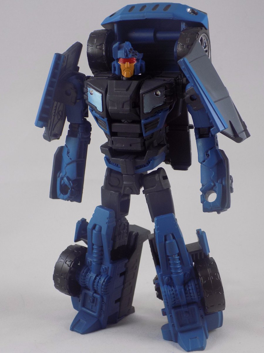 Minor/Repaint: - Combiner Wars: IDW Crankcase | TFW2005 - The 2005 Boards