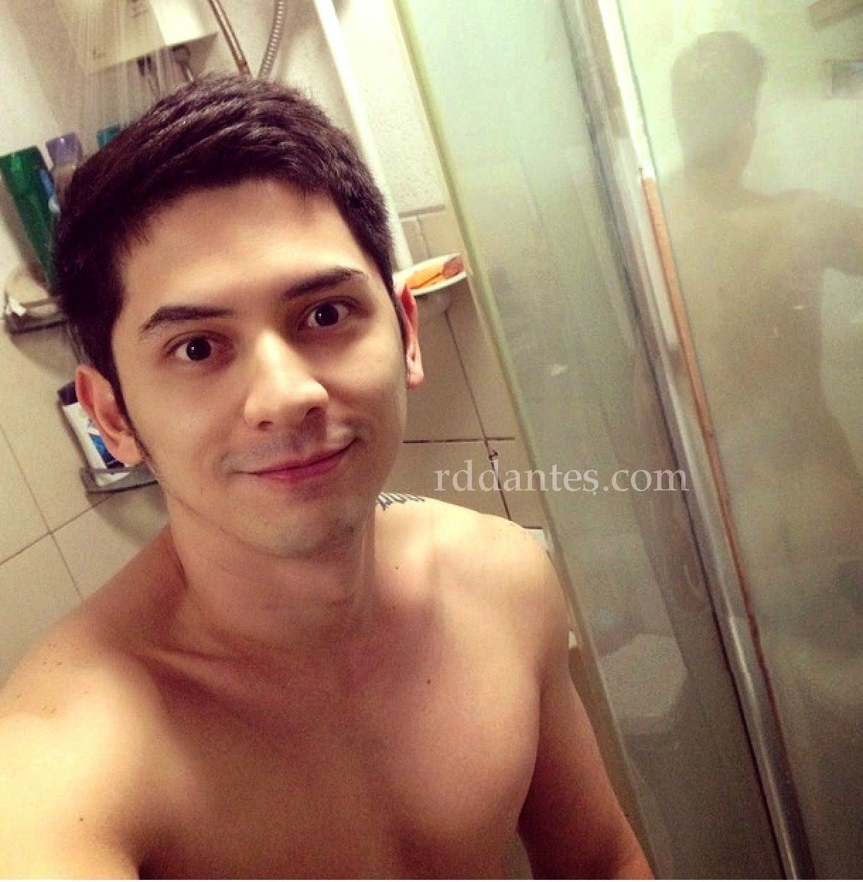 Mr. Yoso on Twitter: "Swerte ng BF ni Aaron Villena no! Ang DAKS nya. Partida hindi pa masyado ...