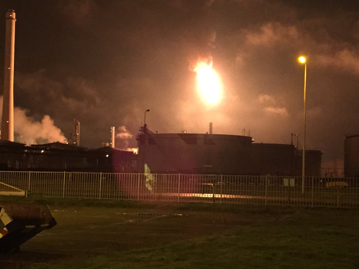 Brand bij Shell-raffinaderij Rotterdam | Regio Rotterdam